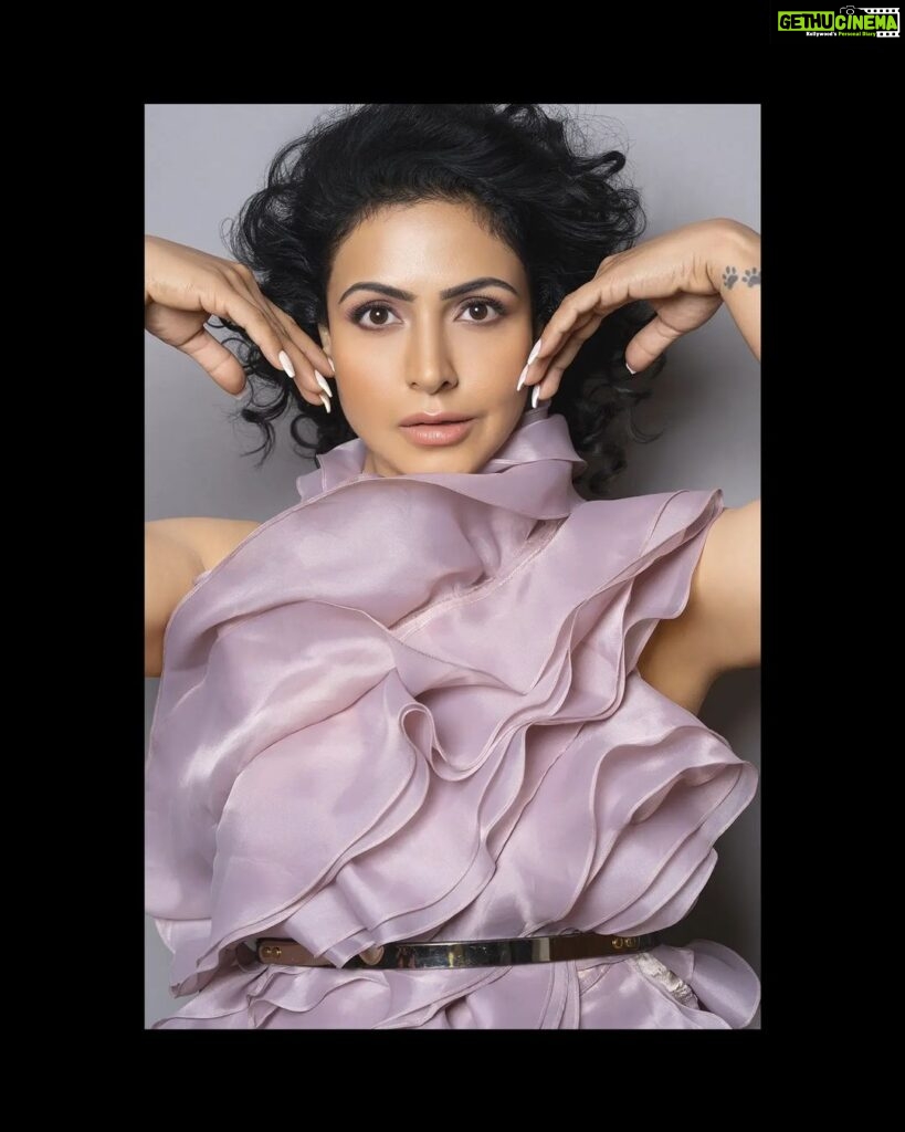 Actress Nandini Rai HD Instagram Photos and Wallpapers December 2021 ...