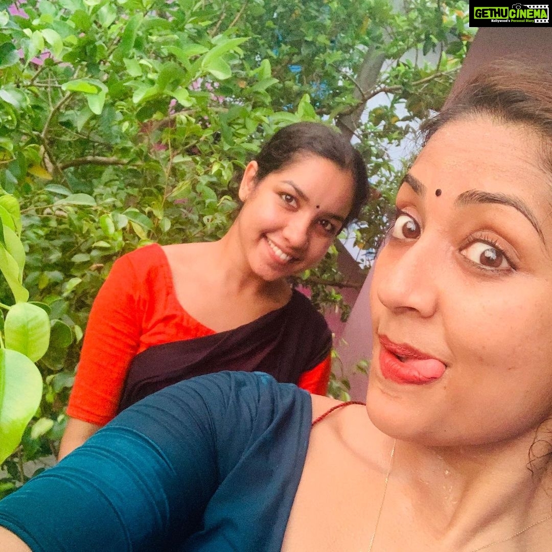 Navya Nair Instagram – My dear keerthana 🥰🥰🥰.. dance time … | Gethu Cinema