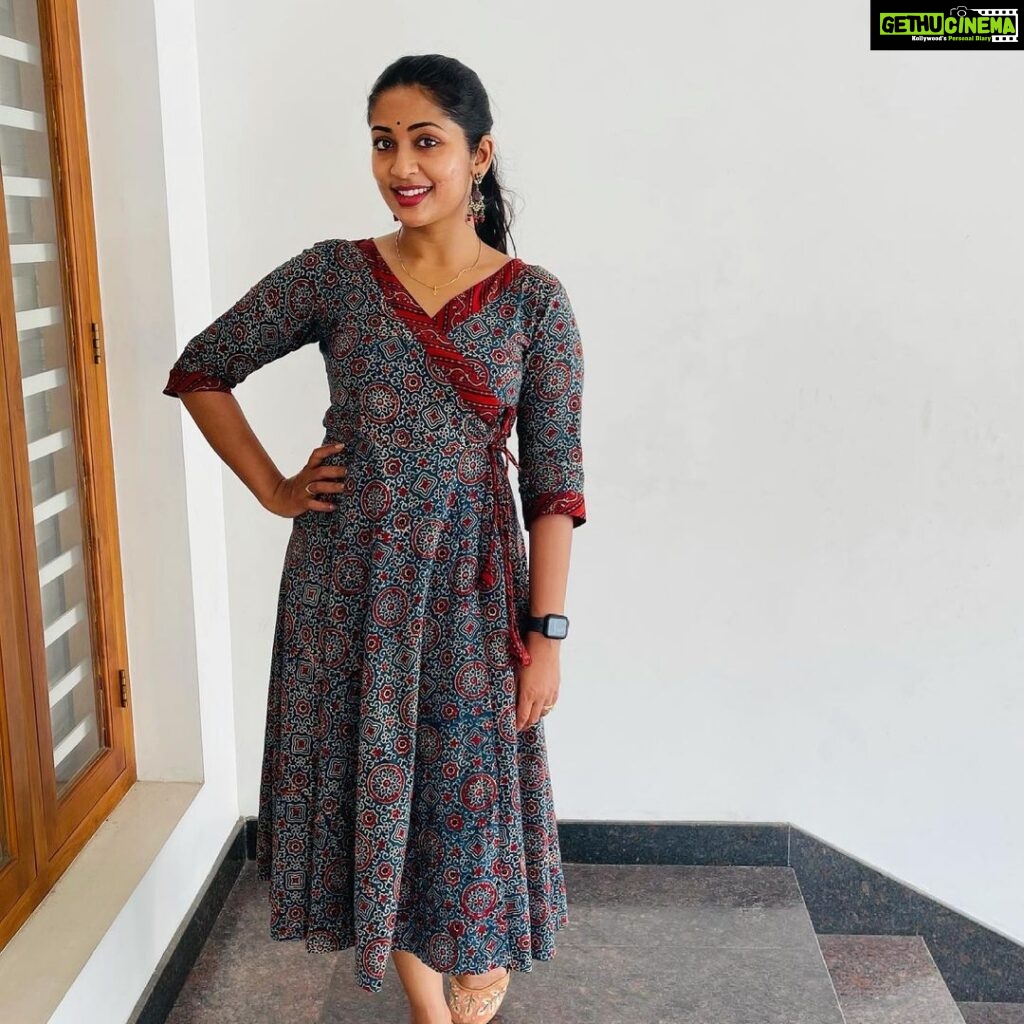 Navya Nair Instagram – Appoppan ️ ️ ️ memories .. cherishing moments of ...