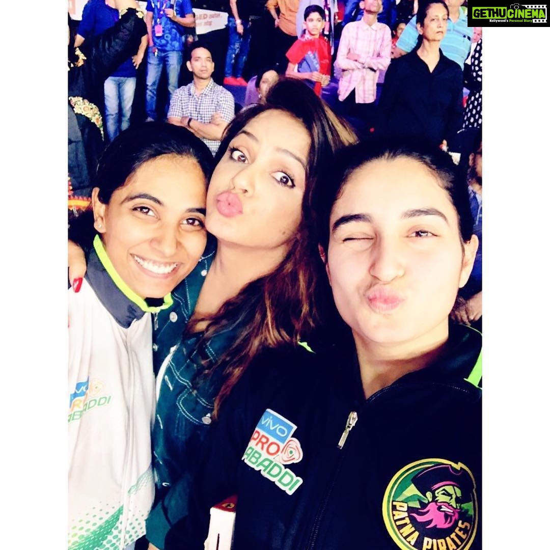 Neetu Chandra Instagram - Sisterly act.. Chacha s daughter getting ...