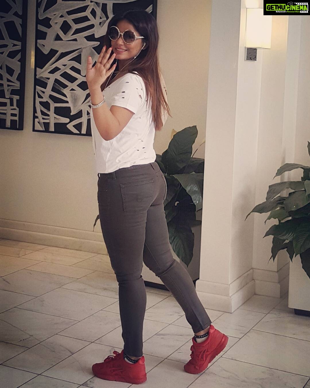 Neetu Chandra Instagram – Hurting #legs talking #thighs complaining # ...