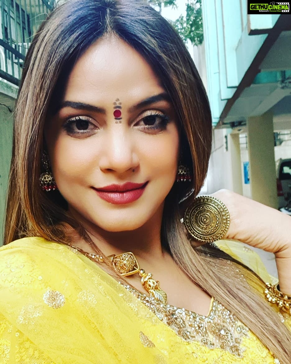 Actress Neetu Chandra HD Instagram Photos and Wallpapers February 2020 ...