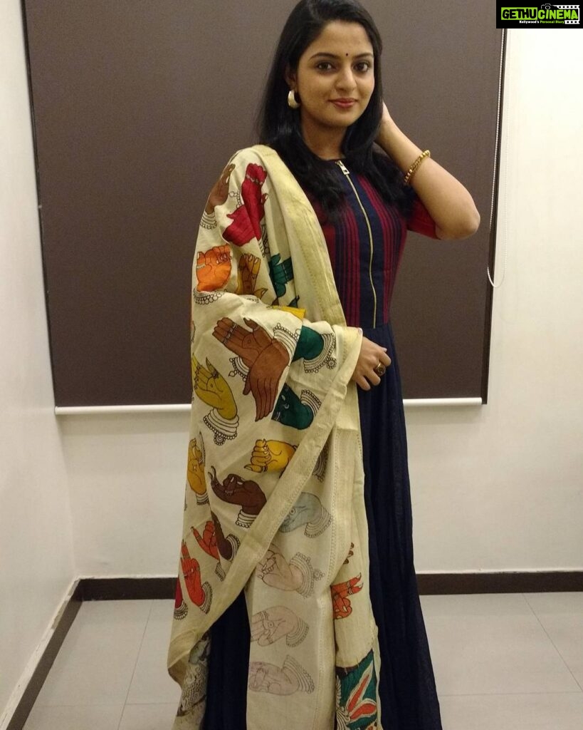 Nikhila Vimal Instagram - Kidaari team😍 - Gethu Cinema