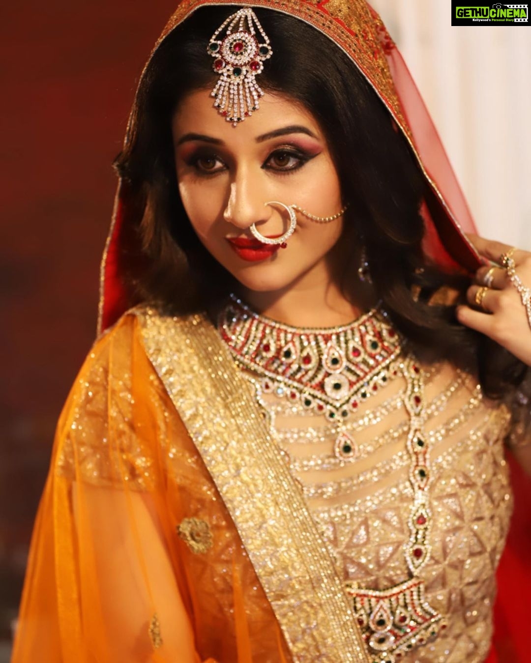 Paridhi Sharma Instagram – Watch my New Song!!! Streaming on my ...