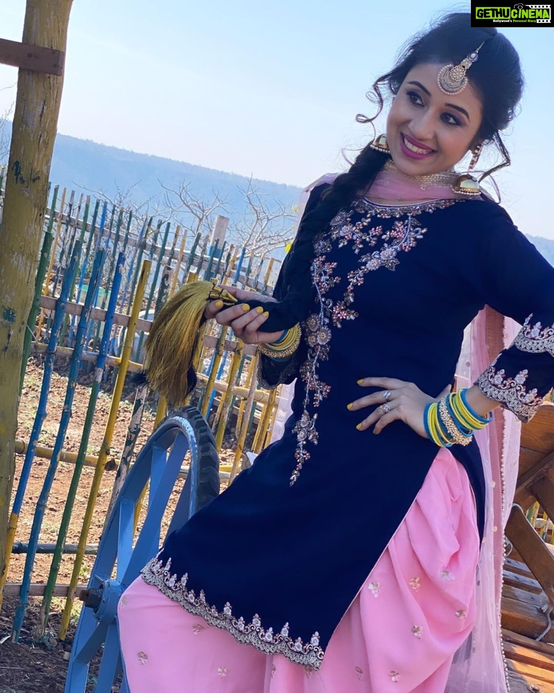 Actress Paridhi Sharma HD Photos and Wallpapers January 2021 - Gethu Cinema