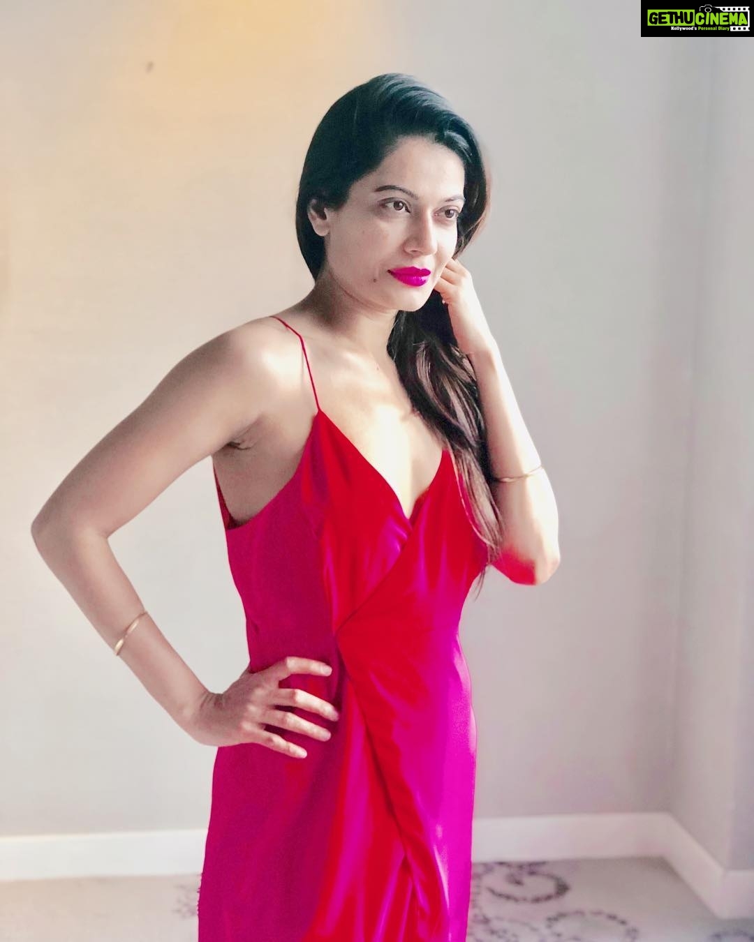 Actress Payal Rohatgi HD Photos and Wallpapers December 2018 - Gethu Cinema