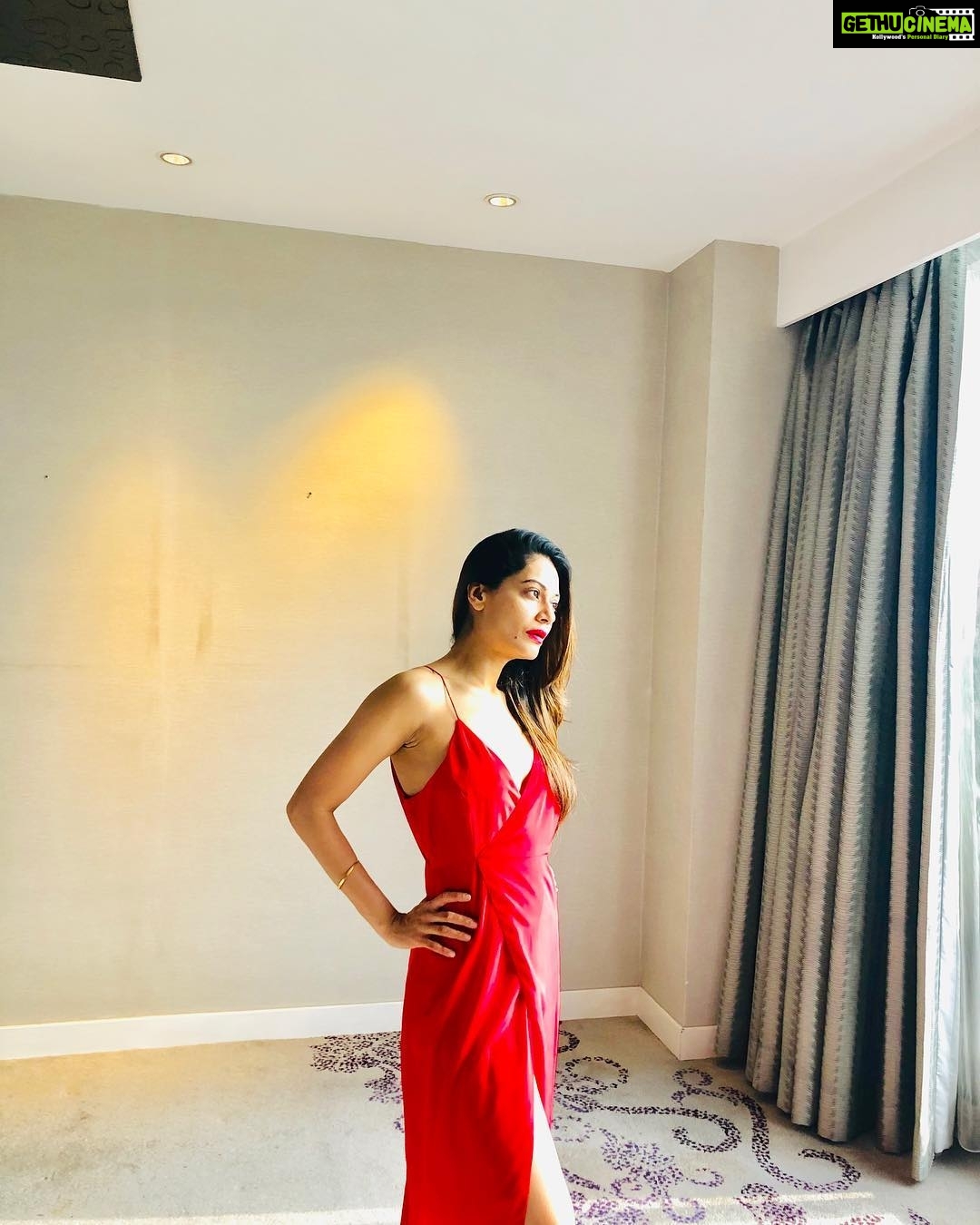 Actress Payal Rohatgi HD Photos and Wallpapers December 2018 - Gethu Cinema