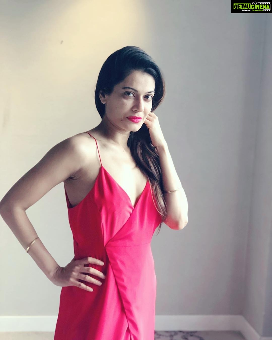 Actress Payal Rohatgi HD Photos and Wallpapers December 2018 - Gethu Cinema
