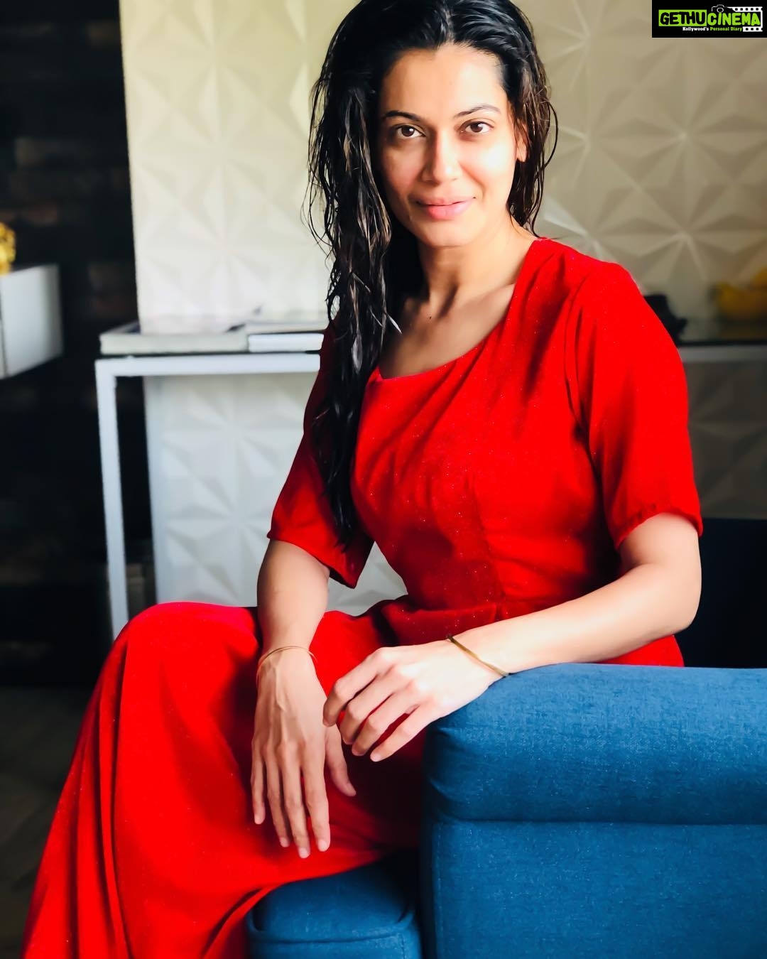 Actress Payal Rohatgi HD Photos and Wallpapers July 2018 - Gethu Cinema