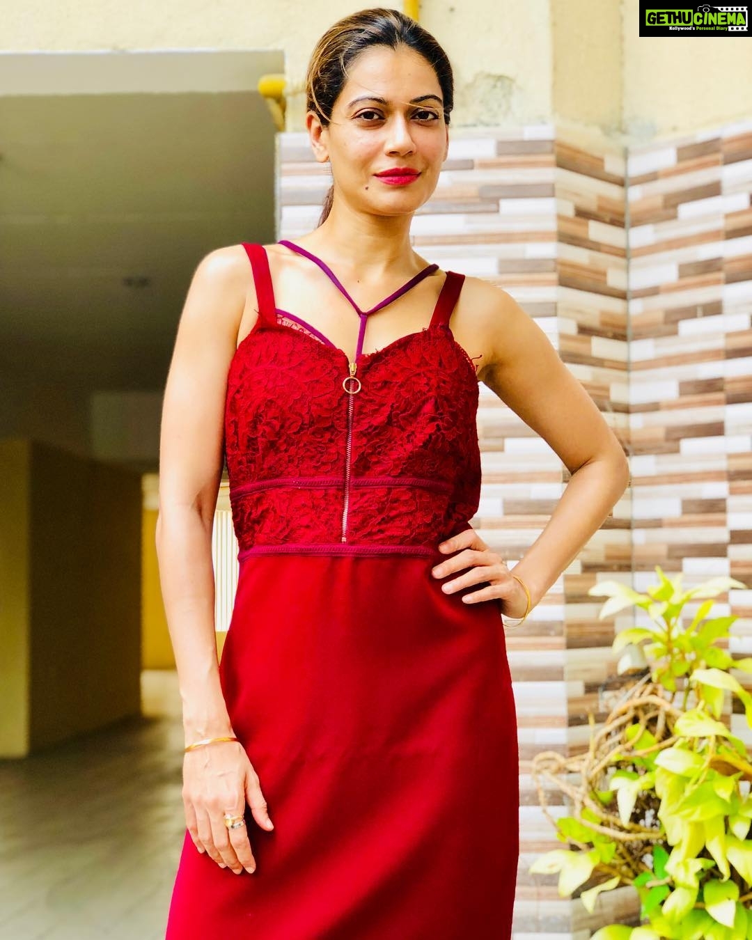 Actress Payal Rohatgi HD Instagram Photos and Wallpapers May 2018 ...