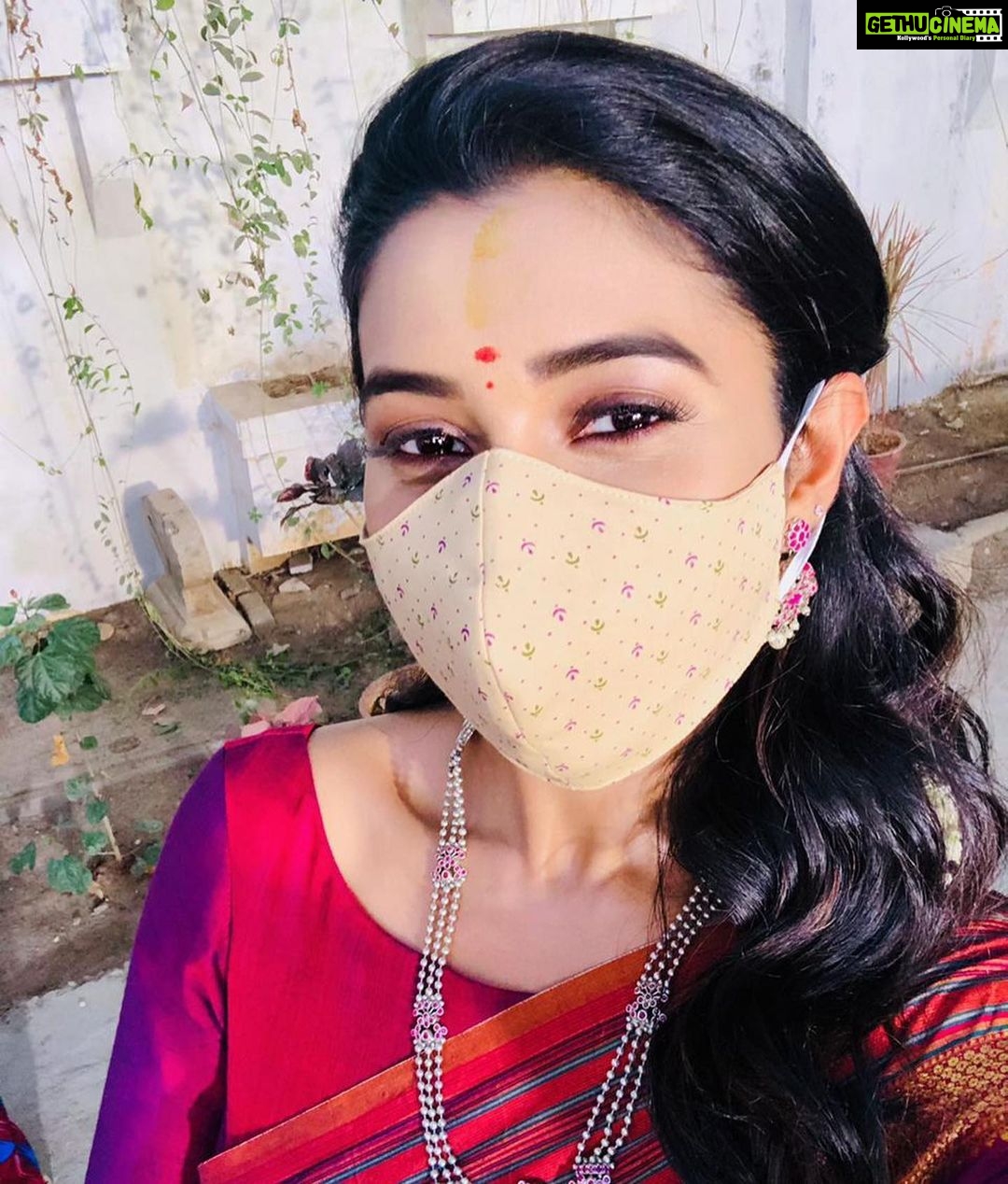 Poornima Bhagyaraj Instagram – Well we have the extremely pretty and ...