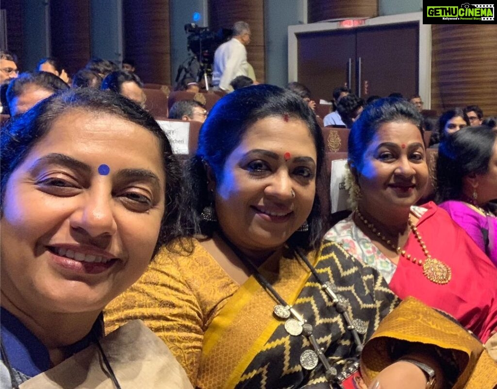 Poornima Bhagyaraj Instagram – At the homepreneur awards 2019 | Gethu ...