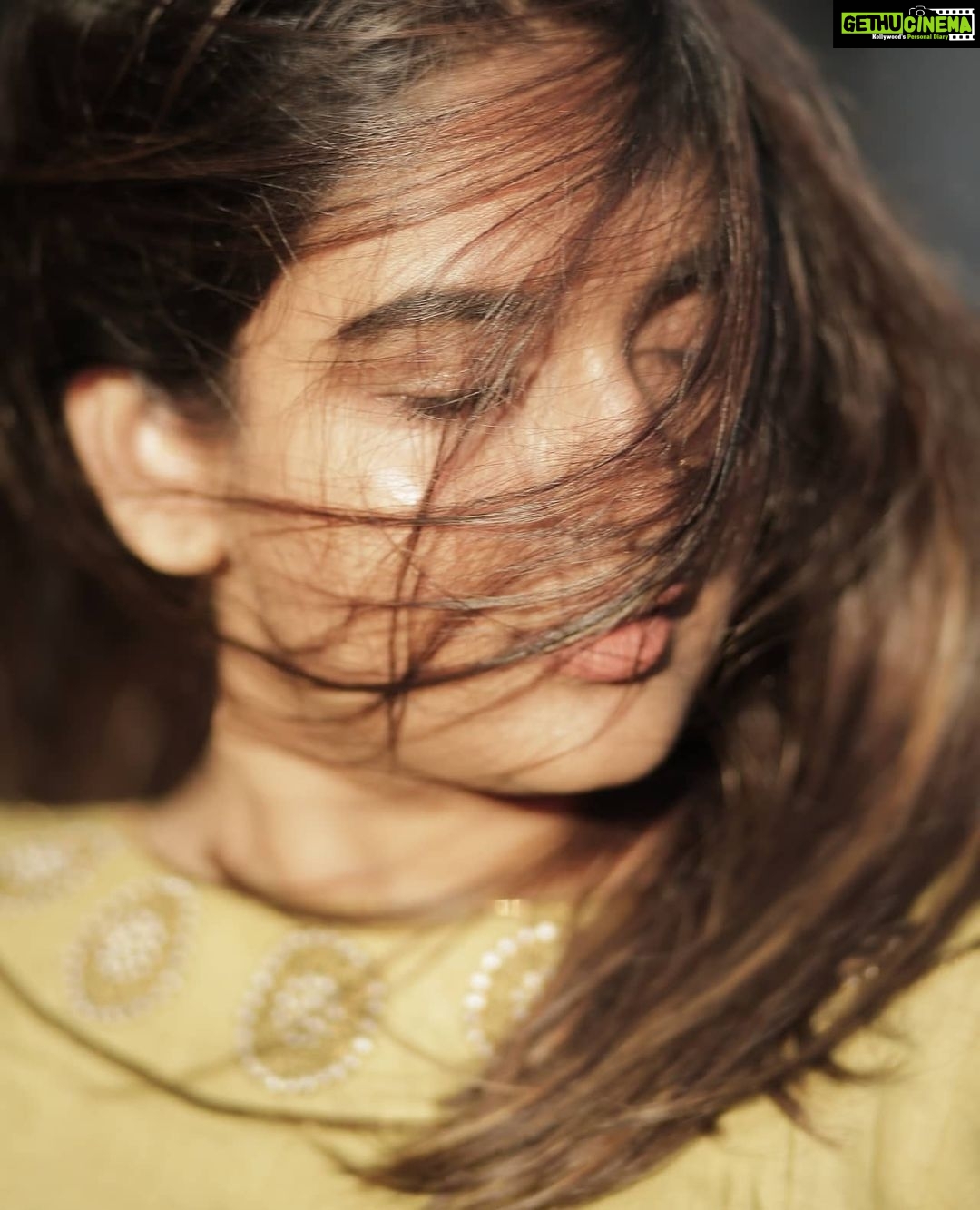 Prayaga Martin Instagram – How Manoharam? @bhoomiyilemanoharaswakaryam ...