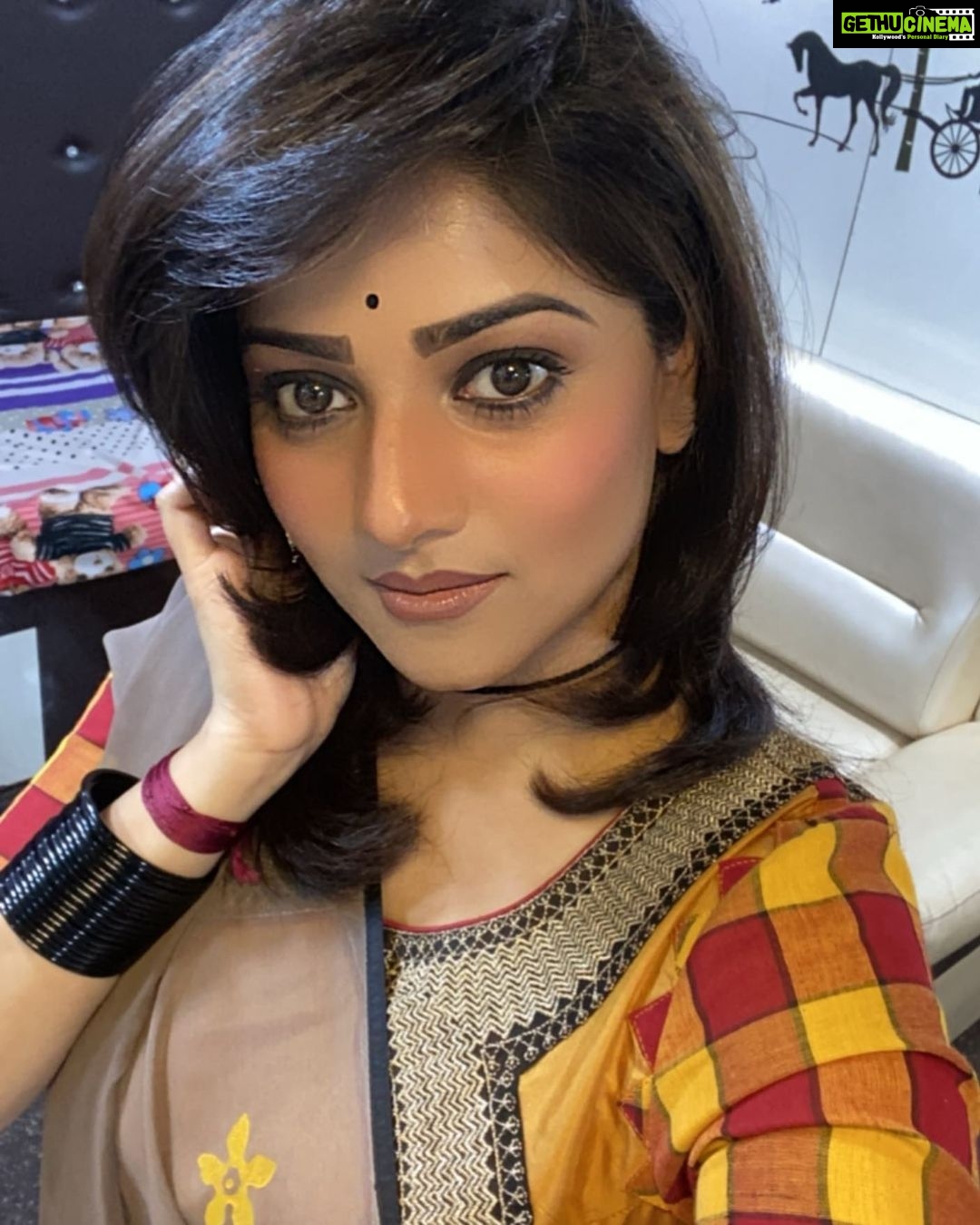 Actress Rachita Ram HD Photos and Wallpapers December 2020 - Gethu Cinema
