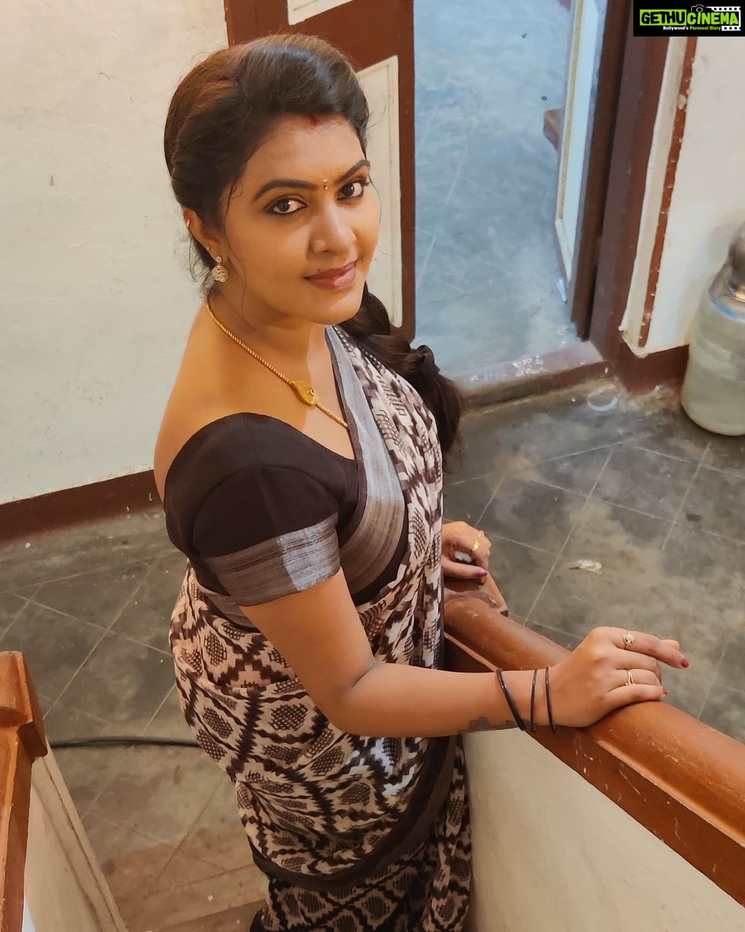 Actress Rachitha Mahalakshmi HD Photos and Wallpapers September 2021 ...