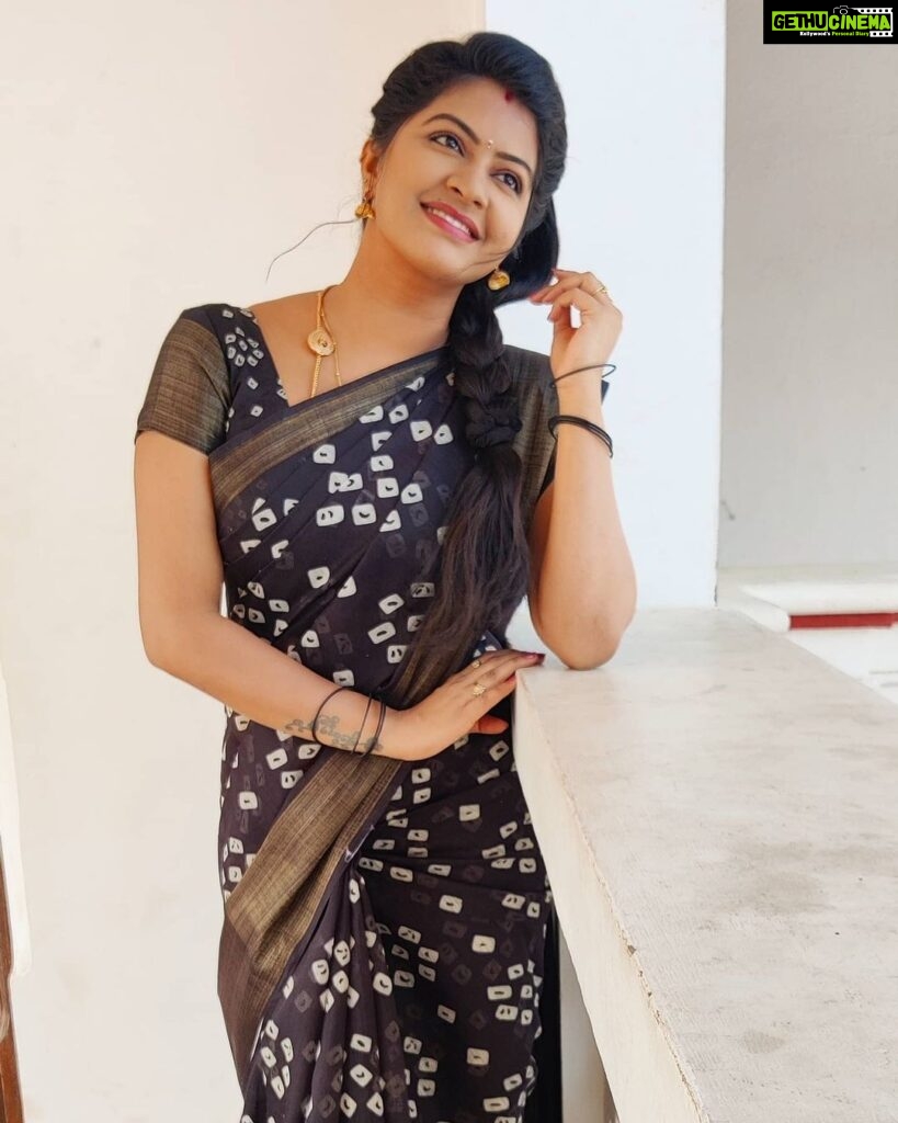 Actress Rachitha Mahalakshmi HD Instagram Photos and Wallpapers June ...