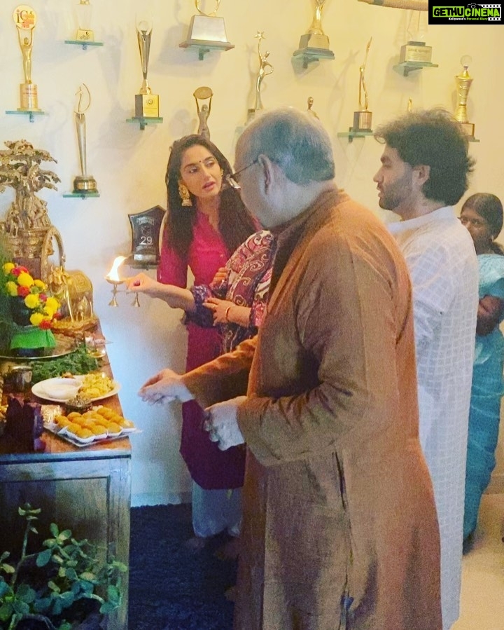 Ragini Dwivedi Instagram – POOJA AND ARTHI FROM HOME ️🤗 This is our ...