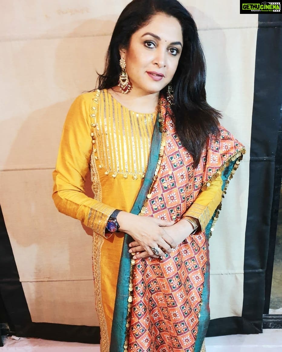 Ramya Krishnan Instagram – Wearing this lovely outfit and accessories ...