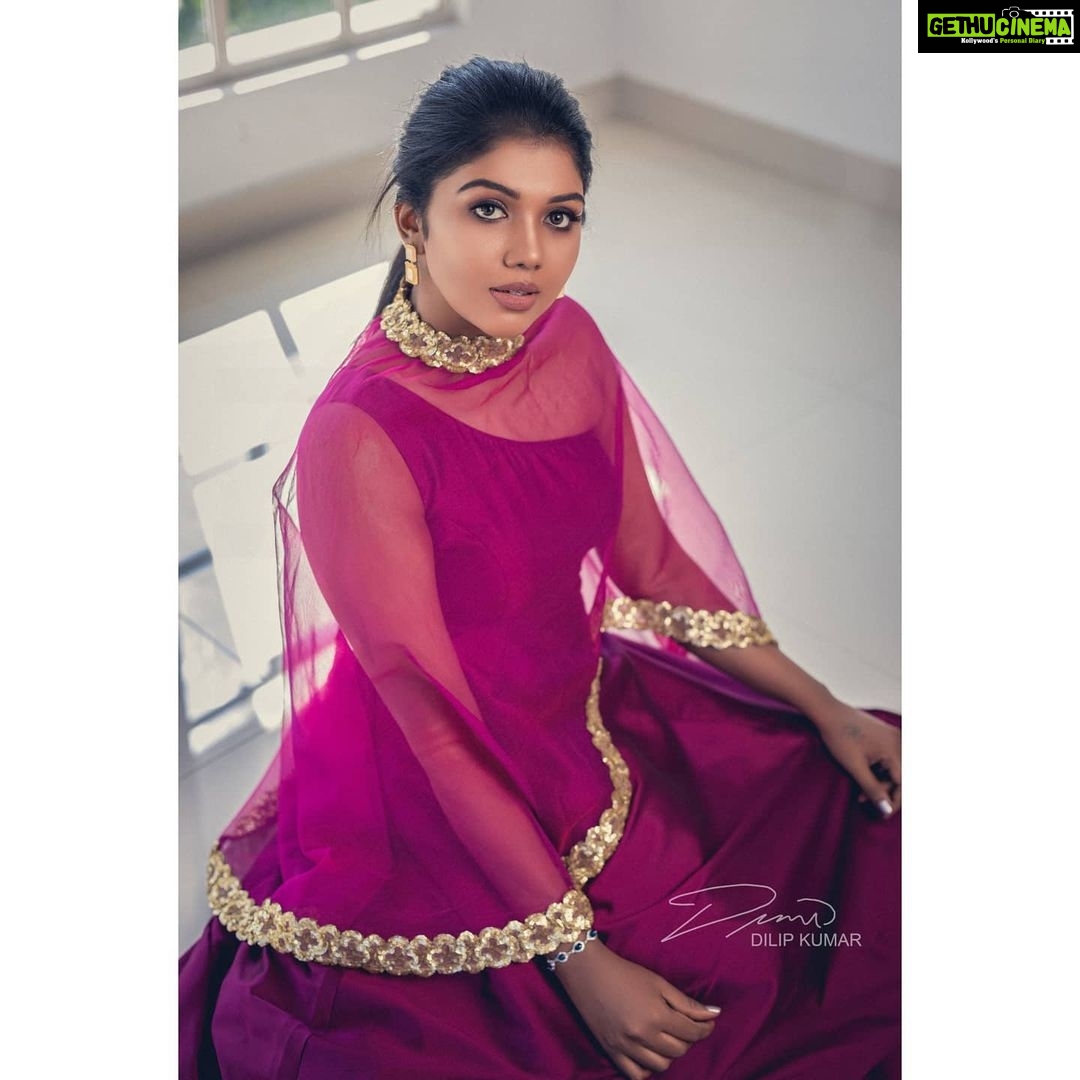 Riythvika Instagram – THROWBACK #throwbackpicture📷 Makeup @profile ...