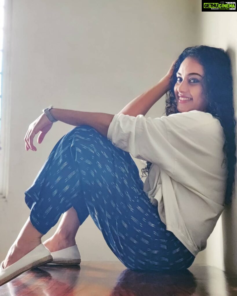 Rupa Manjari Instagram - Many different looks with one pair of blue ...