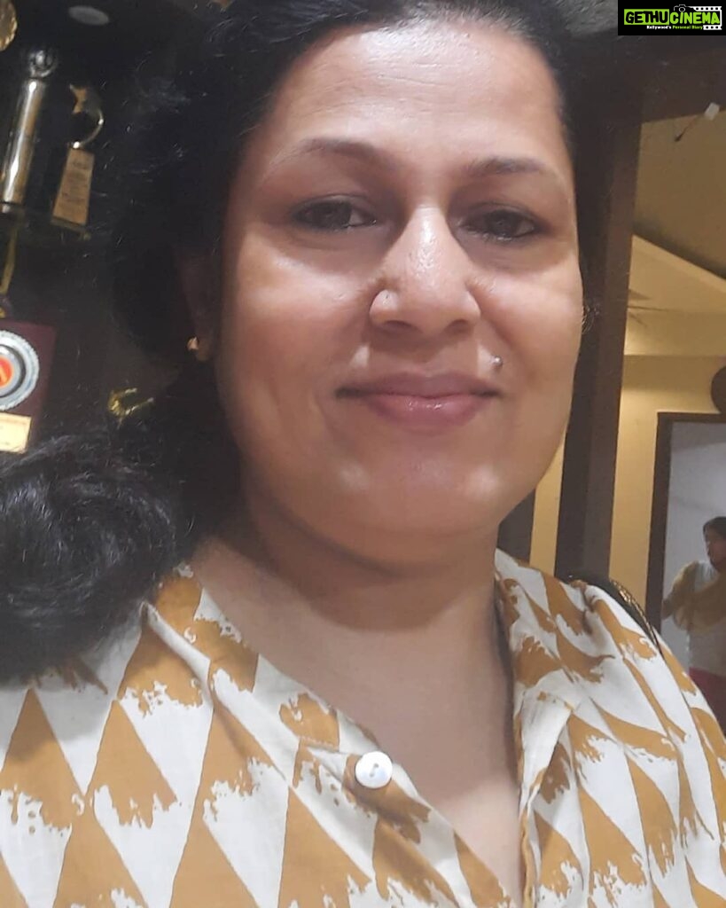 Actress Sabitha Anand HD Instagram Photos and Wallpapers June 2021 ...