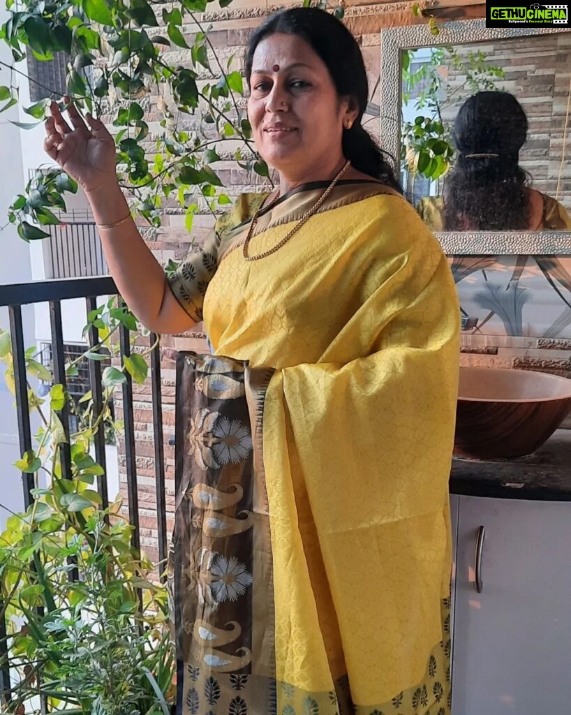 Actress Sabitha Anand HD Photos and Wallpapers March 2022 | Gethu Cinema