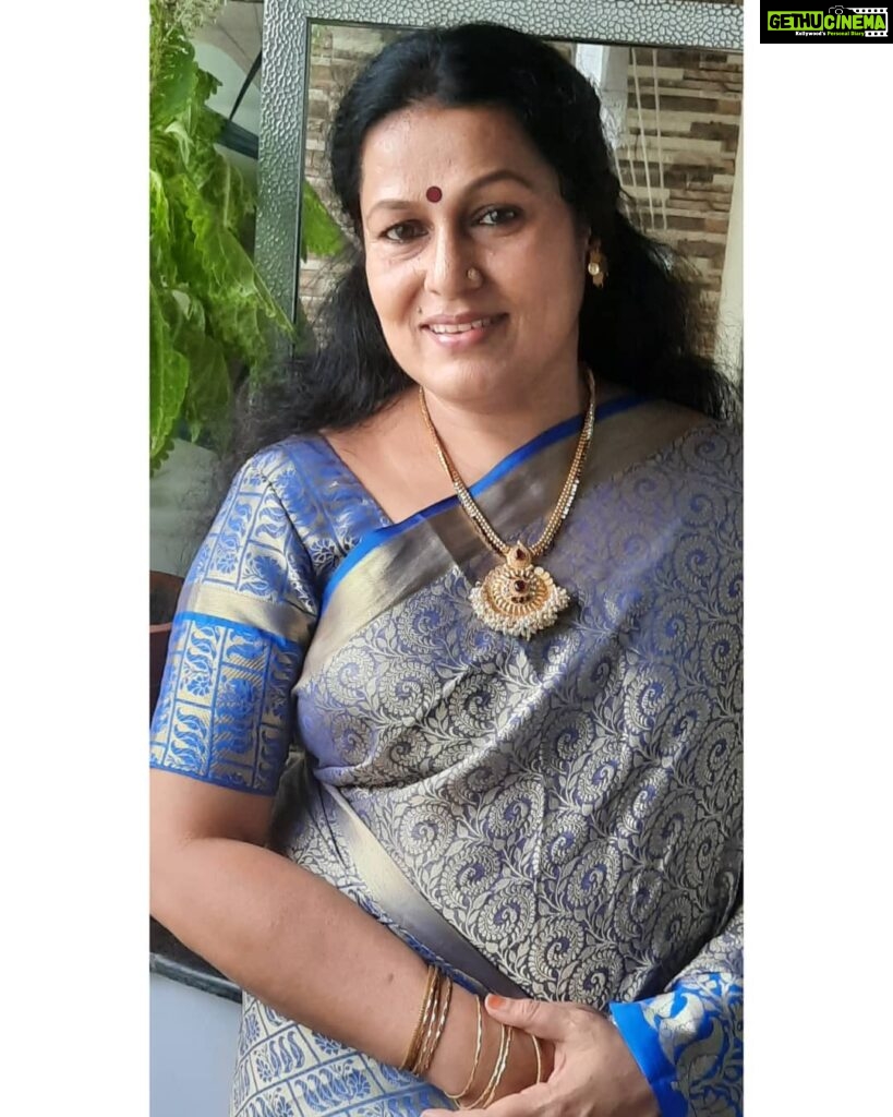 Actress Sabitha Anand HD Instagram Photos and Wallpapers January 2022 ...