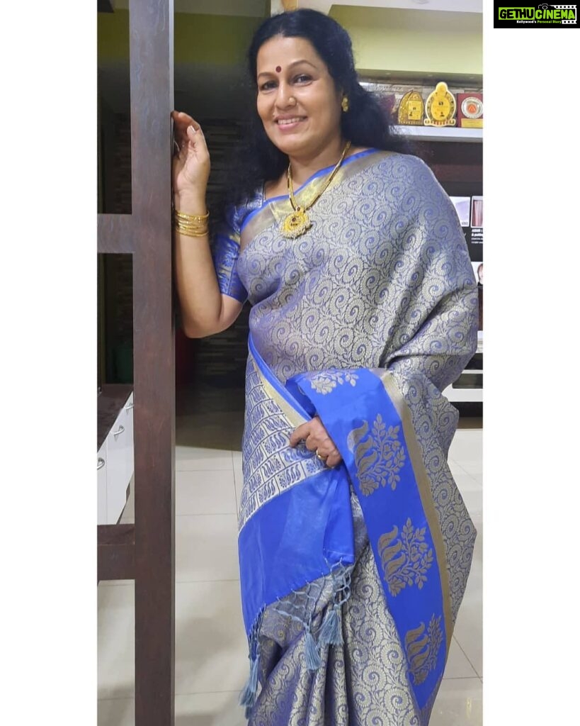 Actress Sabitha Anand HD Photos and Wallpapers January 2022 | Gethu Cinema