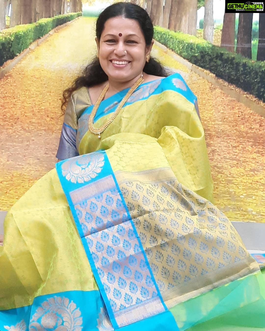 Actress Sabitha Anand HD Photos and Wallpapers November 2021 - Gethu Cinema