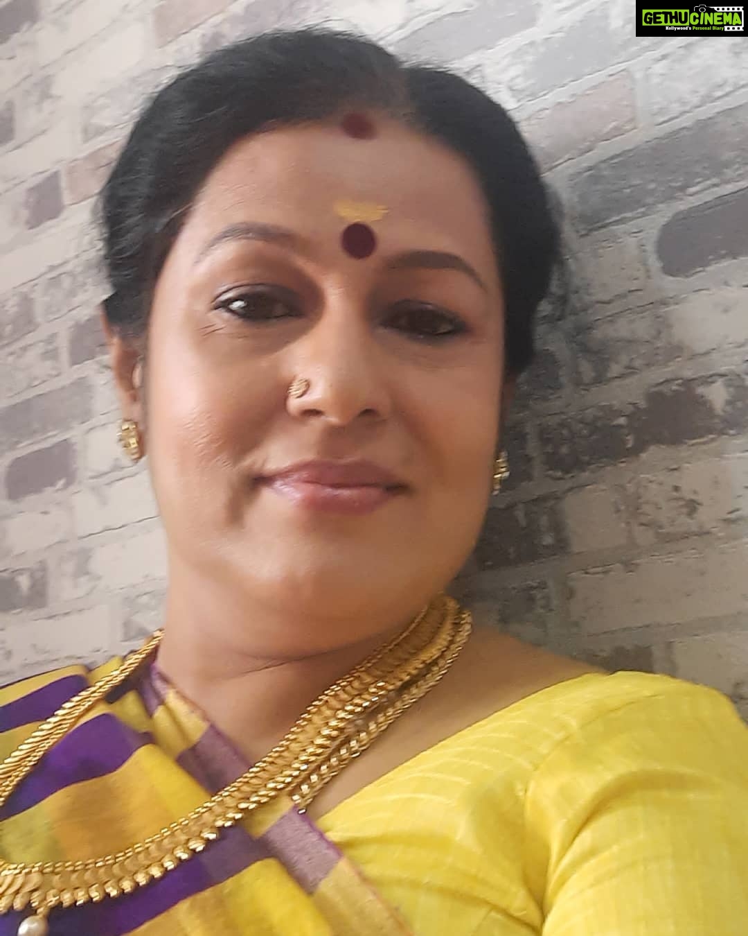 Actress Sabitha Anand HD Photos and Wallpapers August 2021 - Gethu Cinema