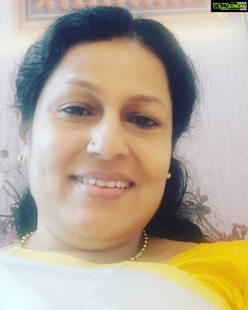 Actress Sabitha Anand HD Instagram Photos and Wallpapers January 2022 ...