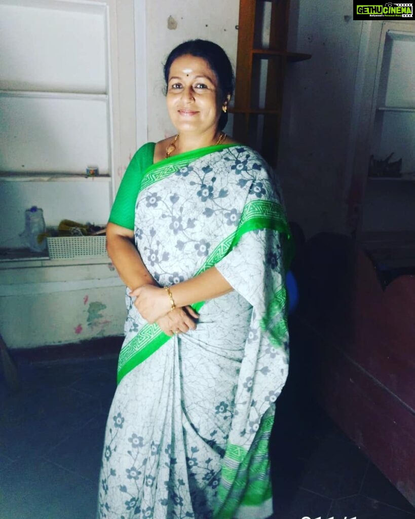 Actress Sabitha Anand HD Photos and Wallpapers January 2022 | Gethu Cinema