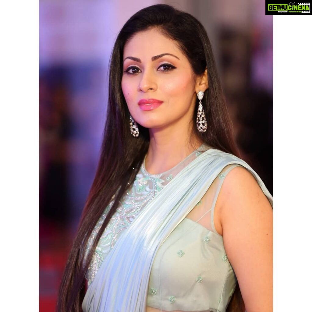 Actress Sadha HD Instagram Photos and Wallpapers September 2018 | Gethu ...