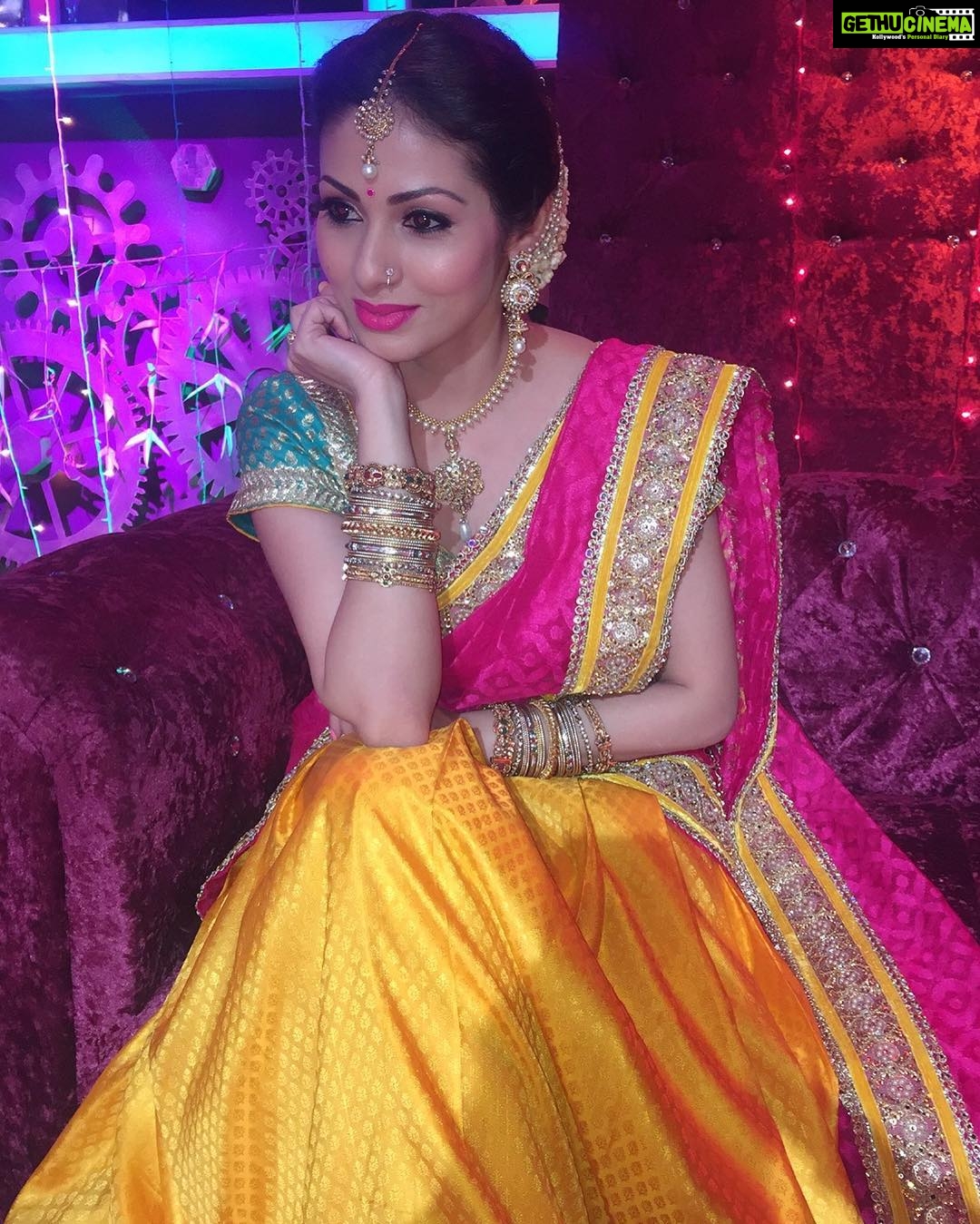 Actress Sadha HD Photos and Wallpapers January 2017 - Gethu Cinema