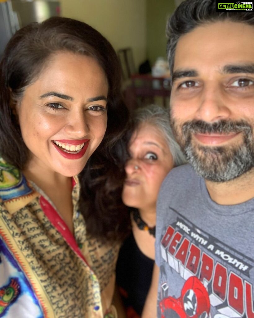 Actress Sameera Reddy HD Instagram Photos and Wallpapers September 2020 | Gethu Cinema