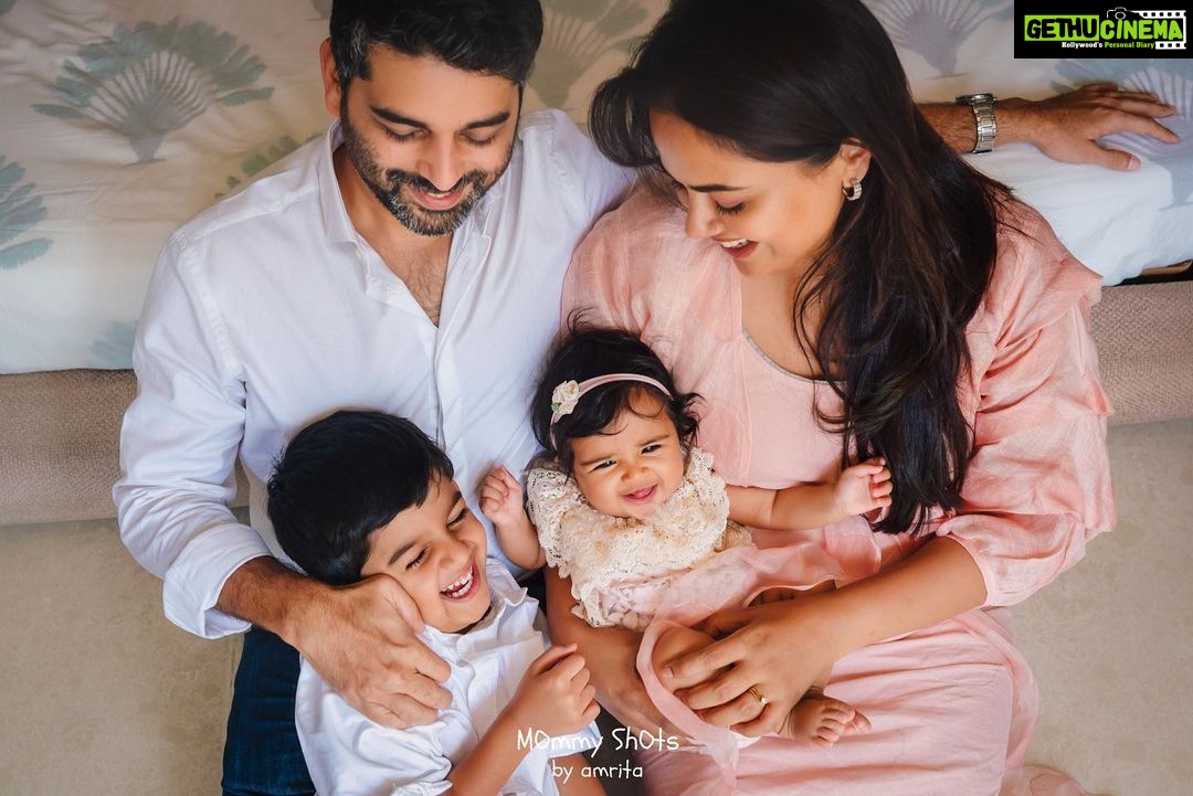 Actress Sameera Reddy HD Instagram Photos and Wallpapers April 2020 | Gethu Cinema