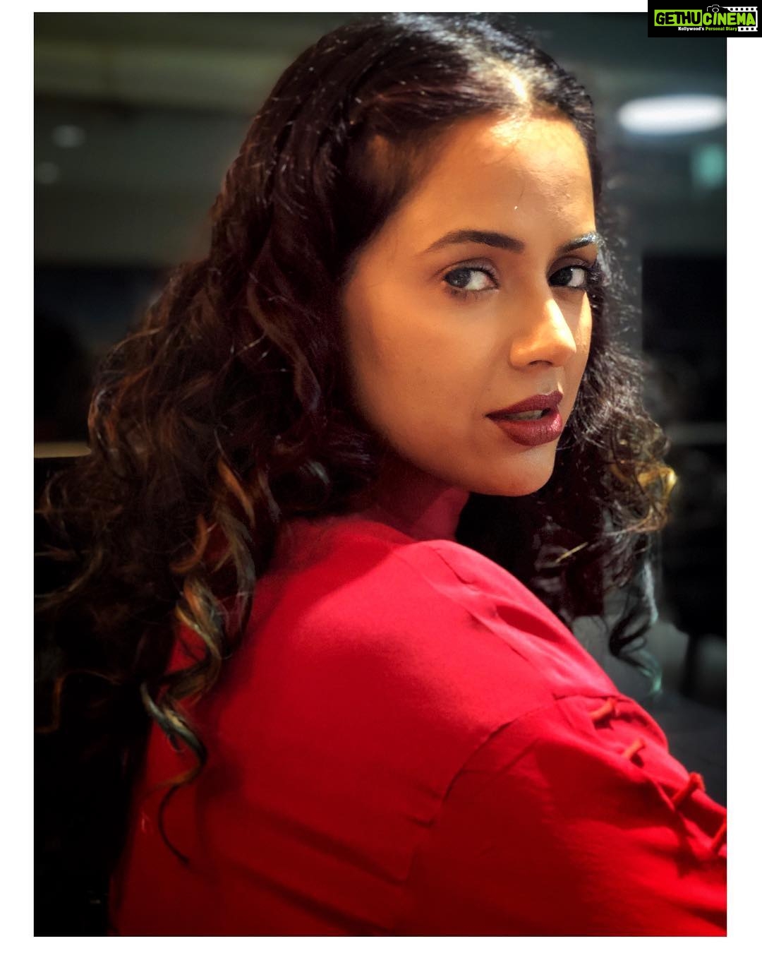 Sameera Reddy Instagram Now You Understand Just Why My Heads Not