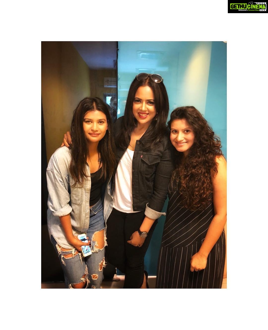 Sameera Reddy Instagram Girl Power At The Mynykaa Shoot Today With