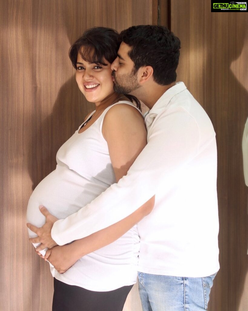 Actress Sameera Reddy HD Instagram Photos and Wallpapers February 2022 ...