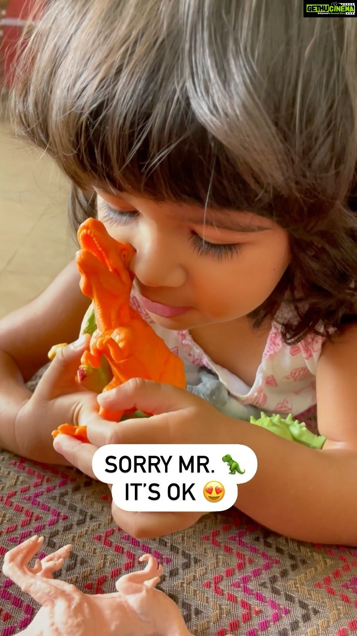 Sameera Reddy Instagram - Glam gals🤓Reddy Sisters & Mama Nikki # ...