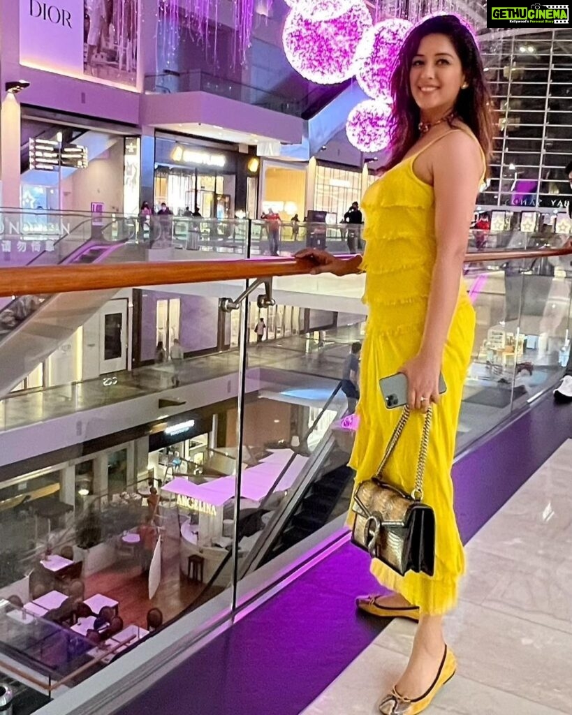 Actress Sameksha HD Instagram Photos and Wallpapers February 2022 ...