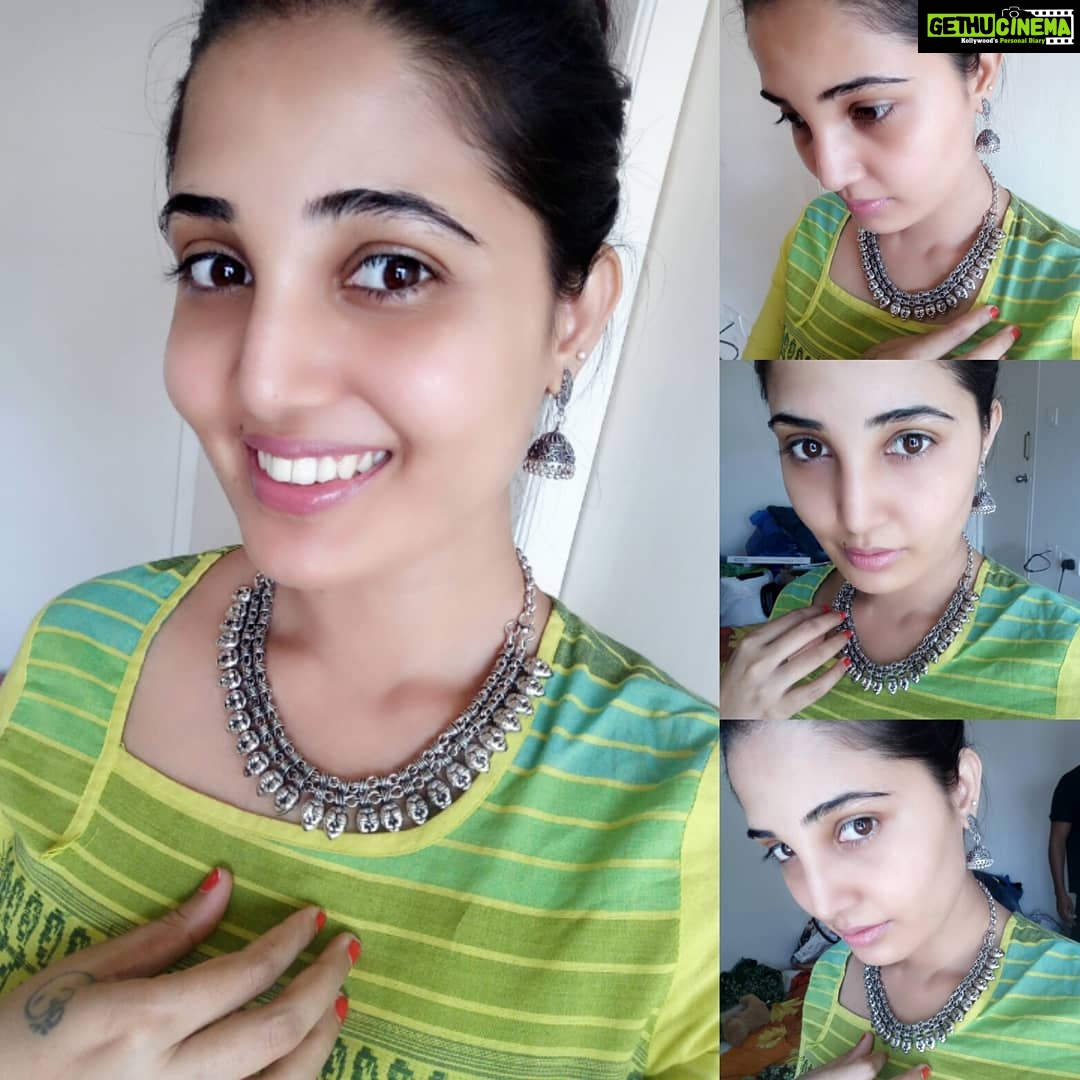 Sandra Amy Instagram - 💏💑 - Gethu Cinema