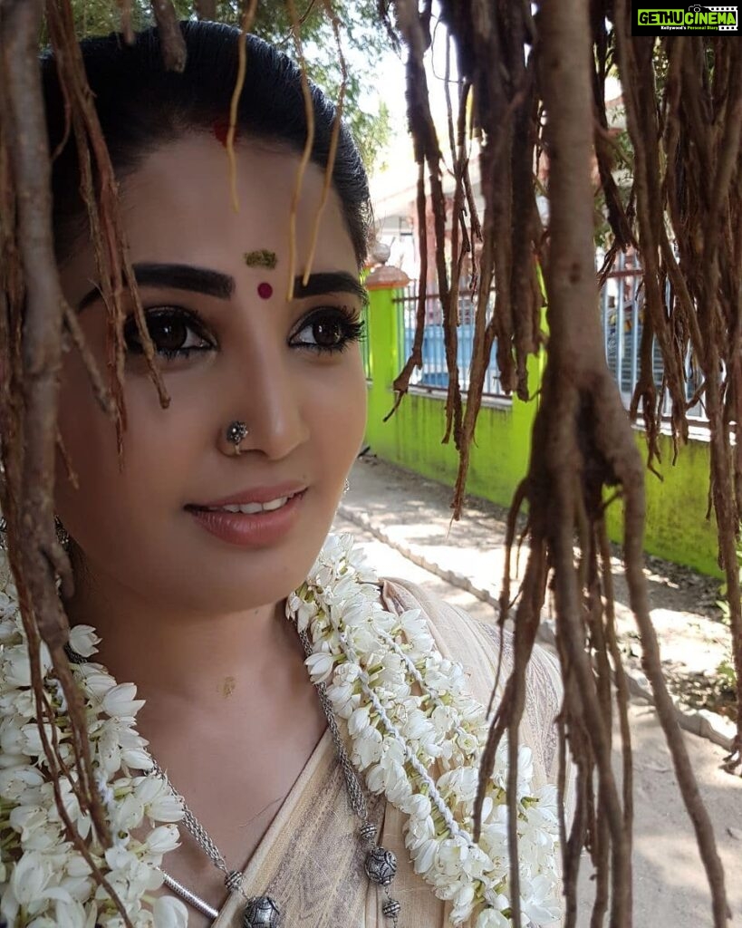 Actress Sandra Amy HD Instagram Photos and Wallpapers February 2018 ...