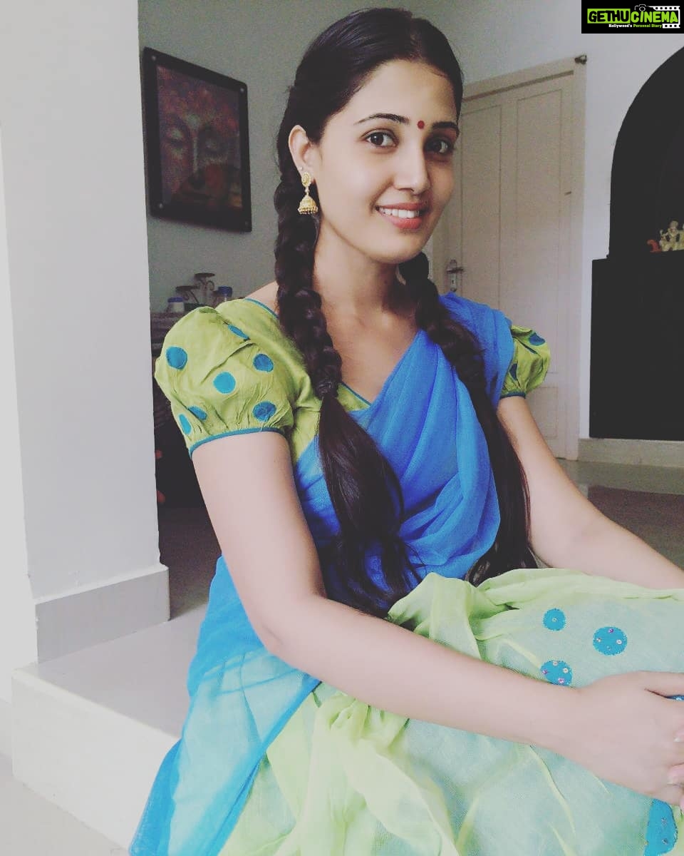 Actress Sandra Amy HD Instagram Photos and Wallpapers December 2017 ...