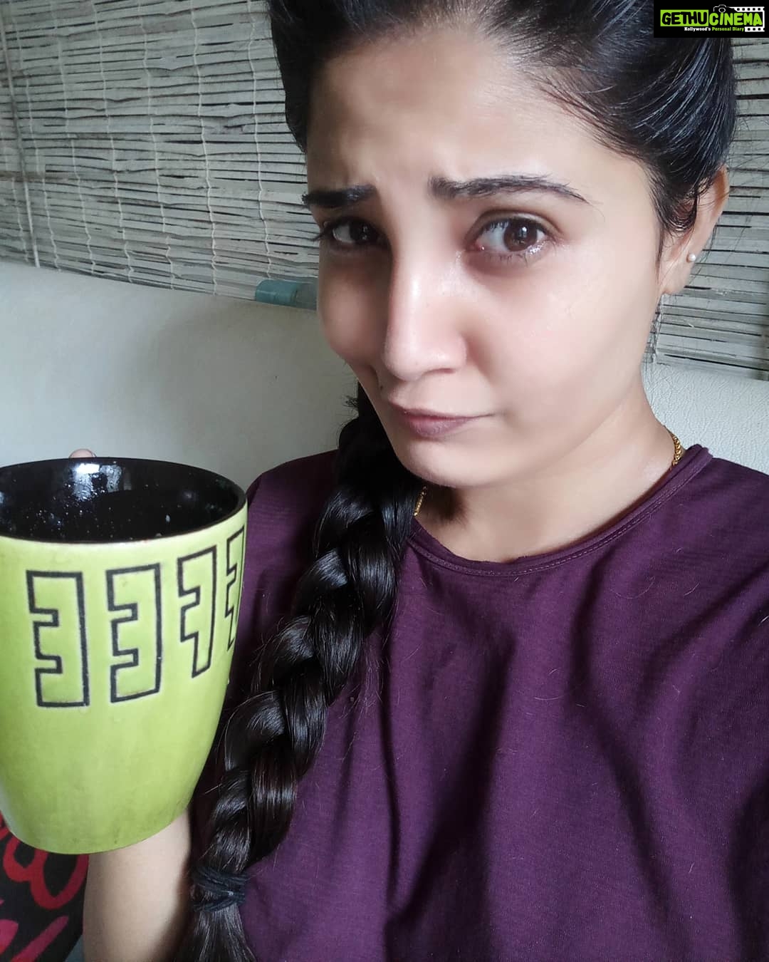 Actress Sandra Amy HD Photos and Wallpapers December 2017 - Gethu Cinema