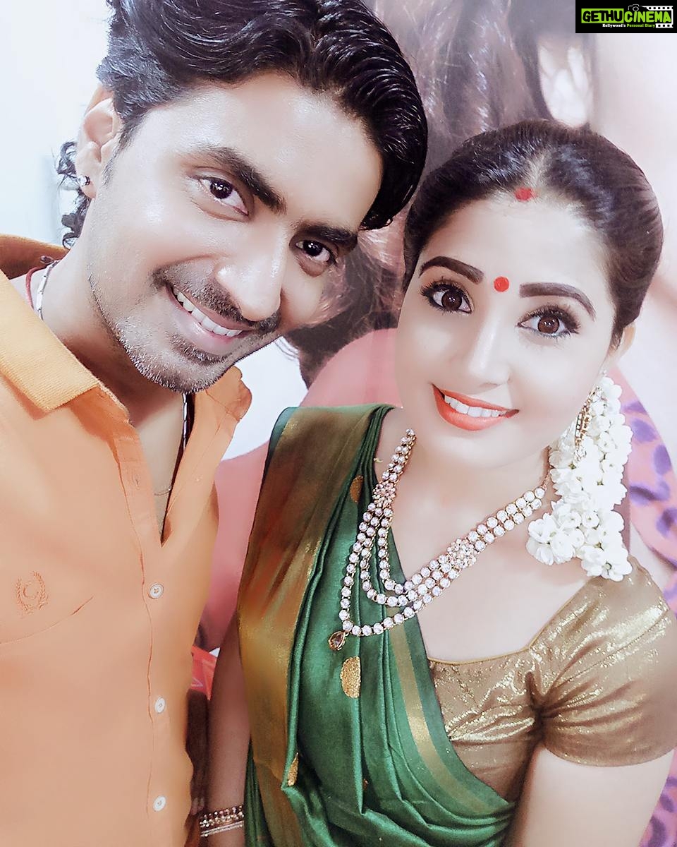 Actress Sandra Amy HD Instagram Photos and Wallpapers July 2017 | Gethu ...