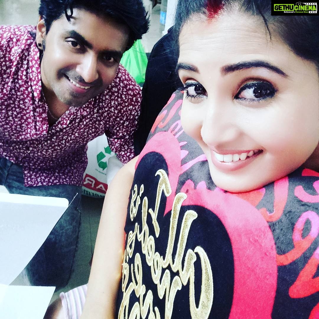 Sandra Amy Instagram – Wen all d days r Valentine’s day… | Gethu Cinema