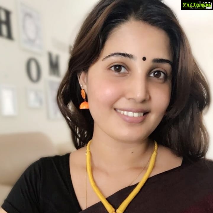 Sandra Amy Instagram – | Gethu Cinema