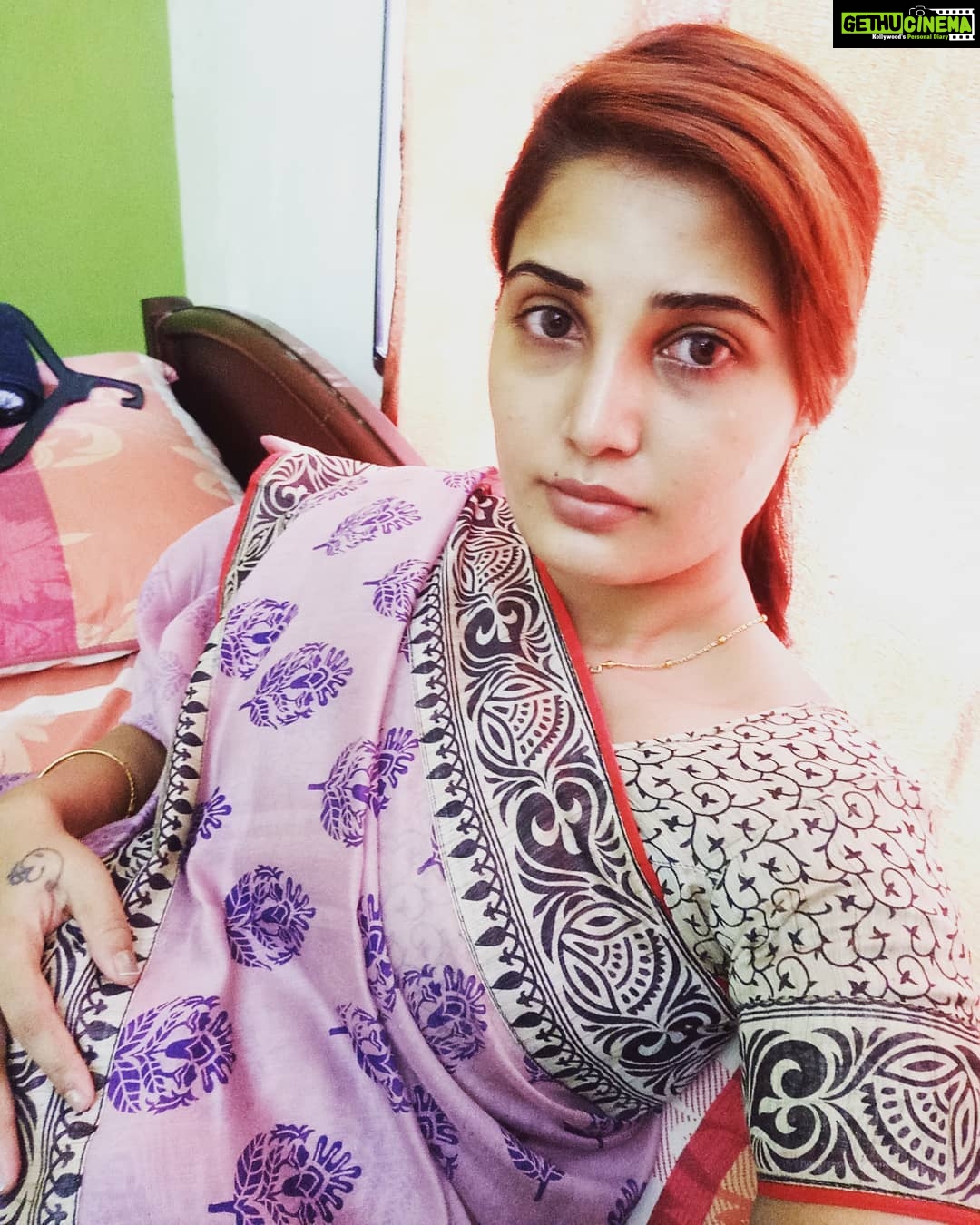 Actress Sandra Amy HD Photos and Wallpapers July 2018 - Gethu Cinema