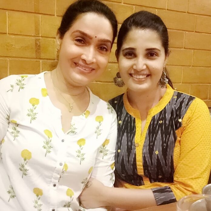 Sandra Amy Instagram – Baby love 😍😍😍😍 @pavithra_kia 😘😘😘😘😘 | Gethu Cinema